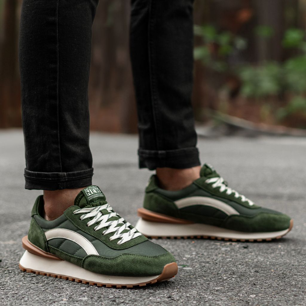 Men's Verge Lifestyle Running Sneaker In Evergreen - Nothing New®