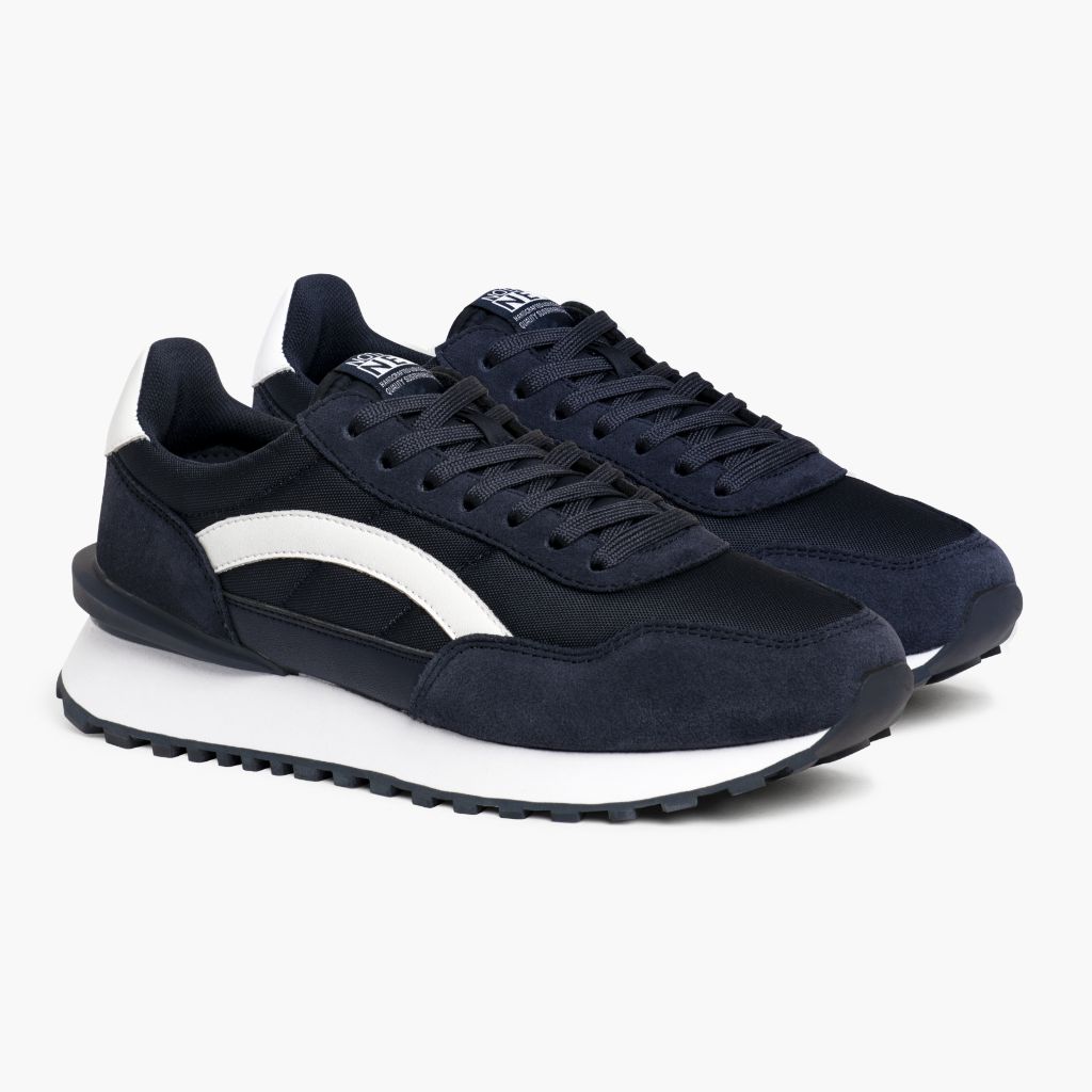 Women's Verge Lifestyle Running Sneaker In Navy - Nothing New®